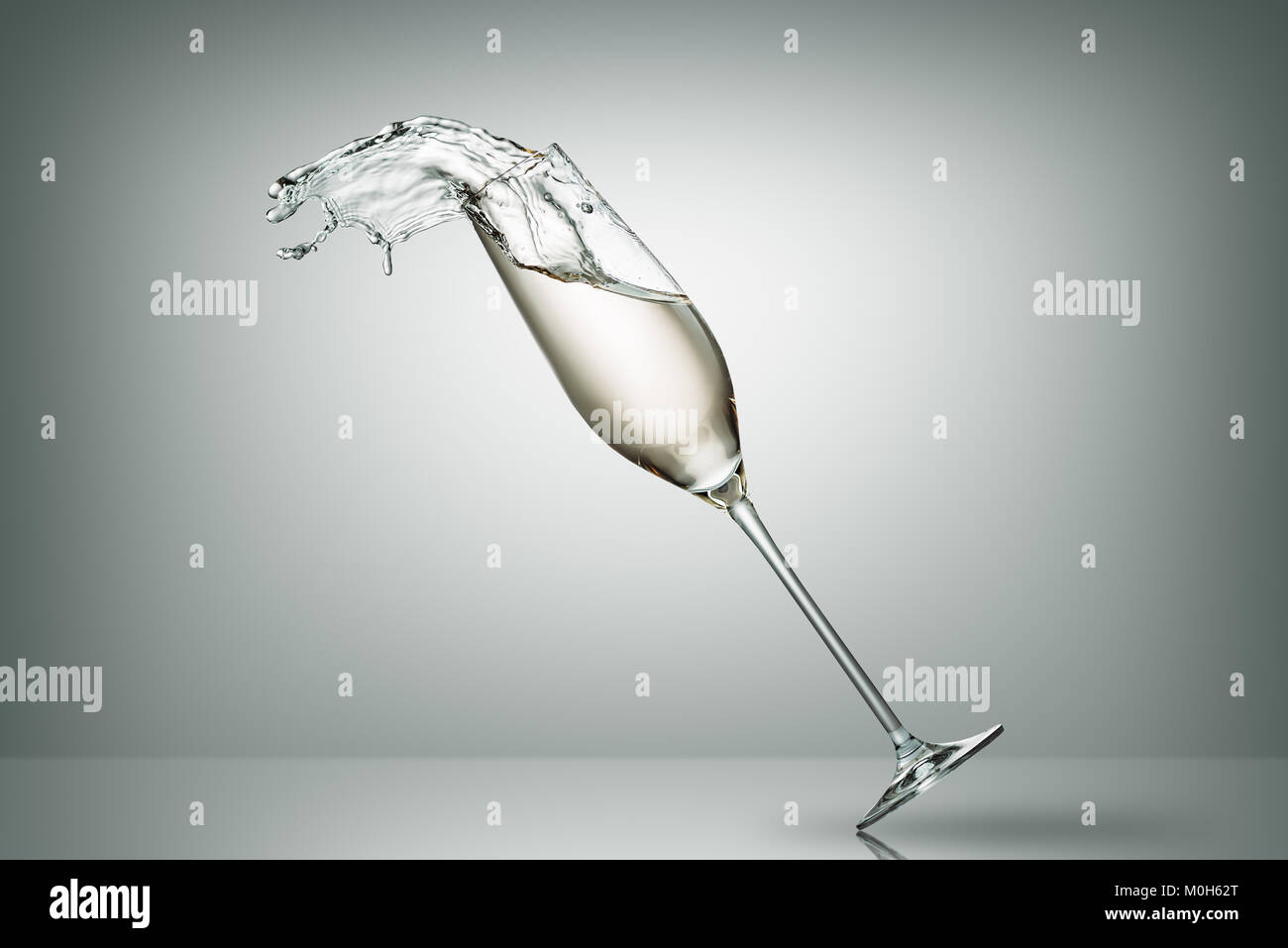 Champagne splash from glass hi-res stock photography and images - Alamy