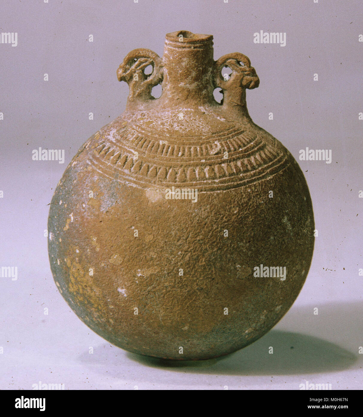 A Lentoid bottle, or New Year's Bottle, in the Metropolitan Museum ...