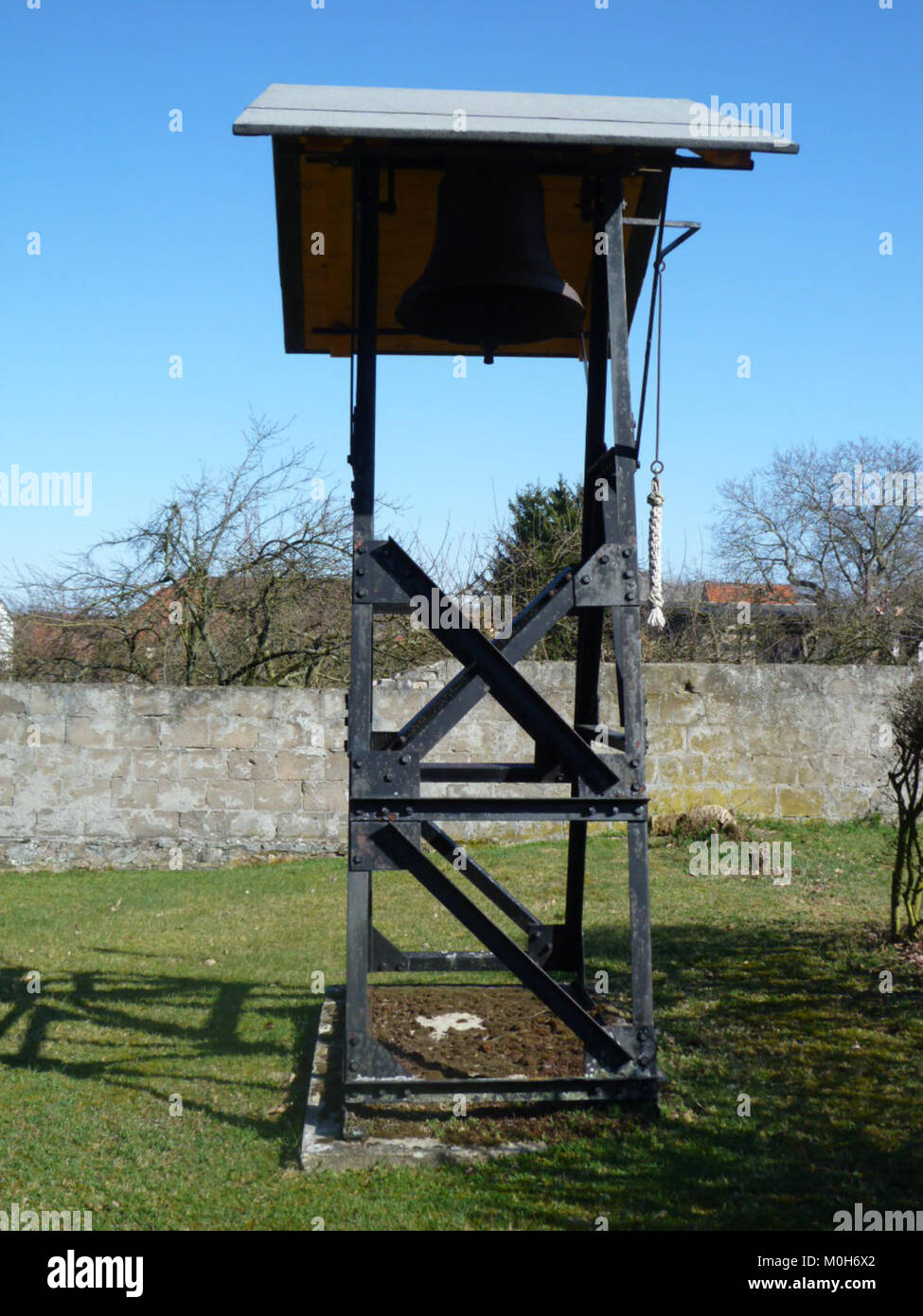 The image shows the cemetery in Velsdorf, Calvörde, including the death ...