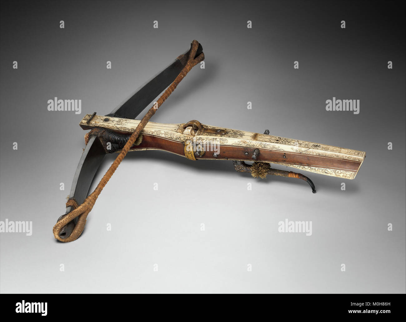 Medieval crossbow hi-res stock photography and images - Alamy