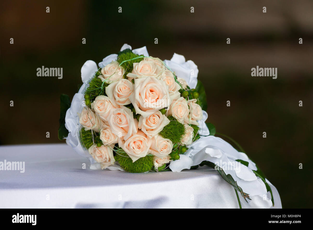 Edited flowers hi-res stock photography and images - Alamy