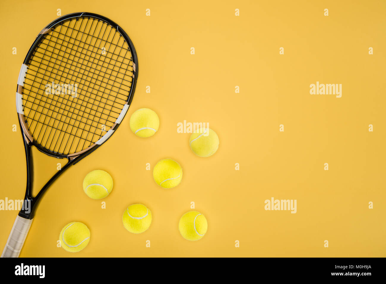 Yellow racket hi-res stock photography and images - Alamy