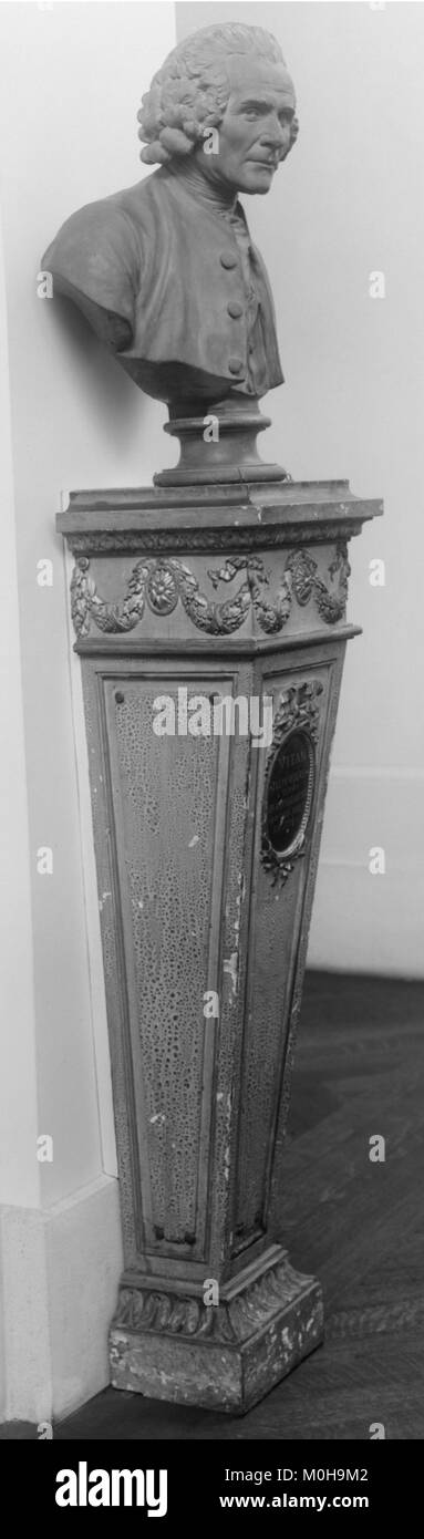 Jean jacques rousseau 1712 1778 hi-res stock photography and images - Alamy