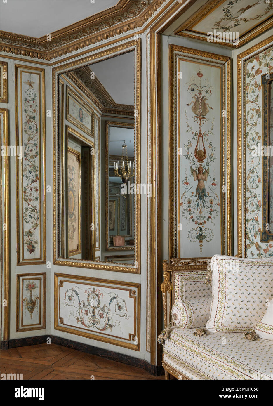 Boudoir photograph hi-res stock photography and images - Alamy