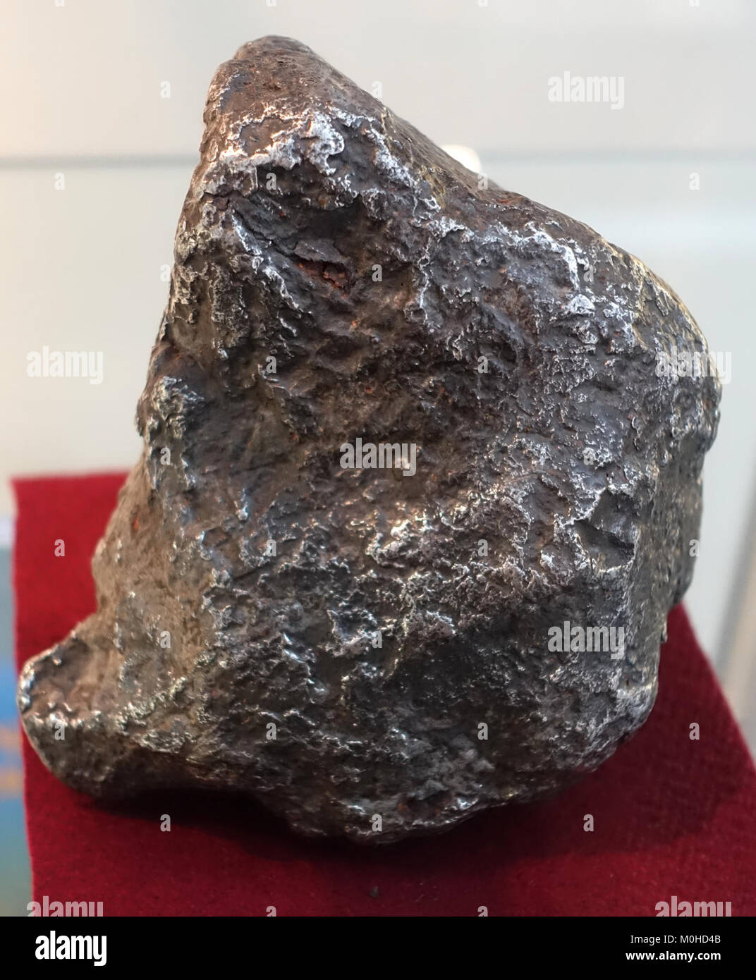 Meteorite natural history museum hi-res stock photography and images ...