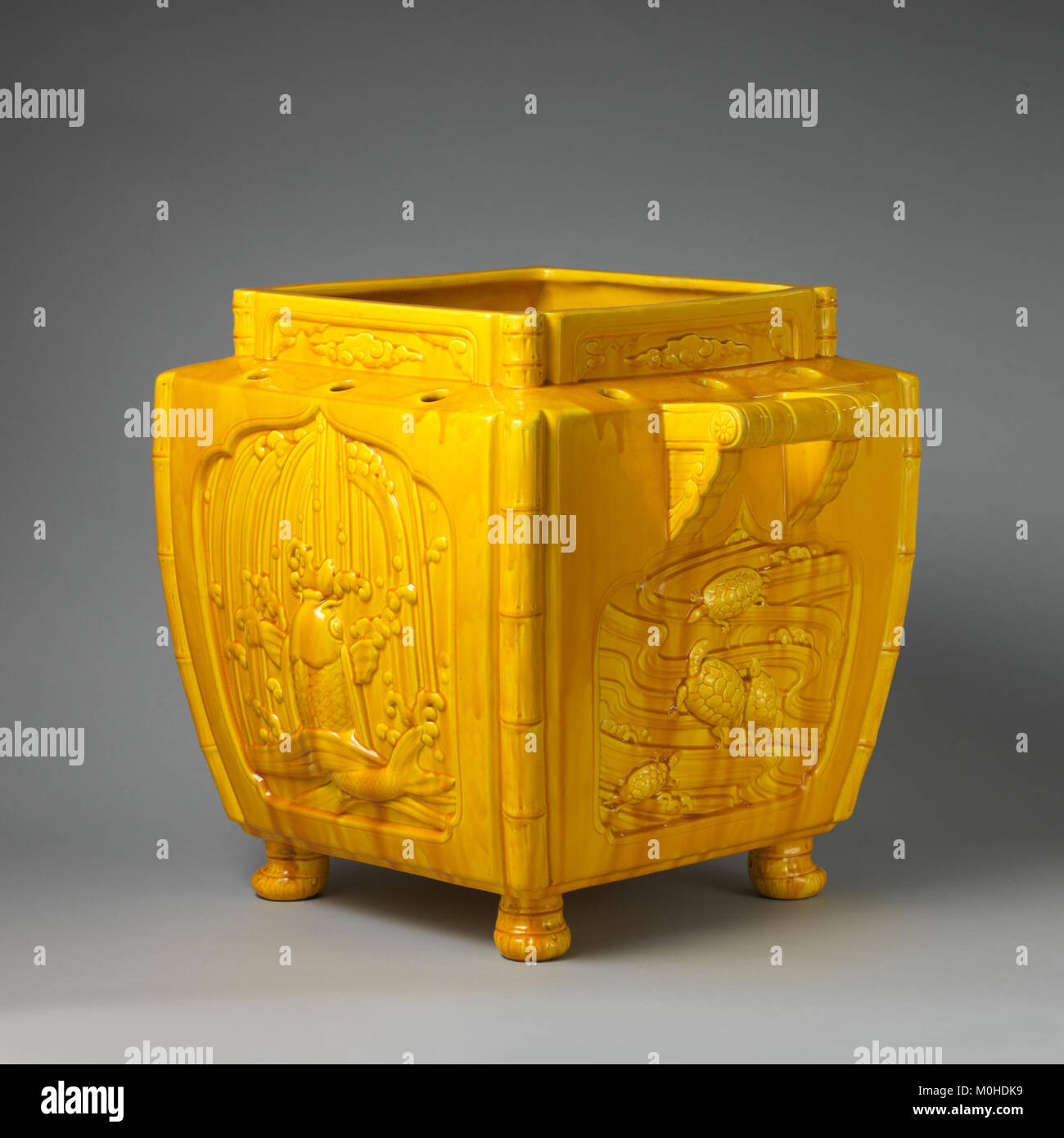 Jardinière MET DP-13486-084 Stock Photo - Alamy