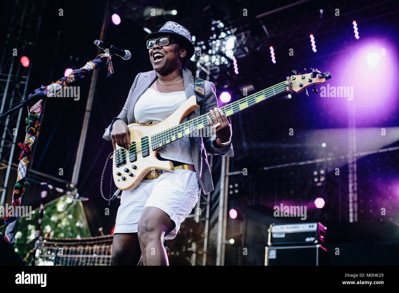 Manou Stock Photos & Manou Stock Images - Alamy