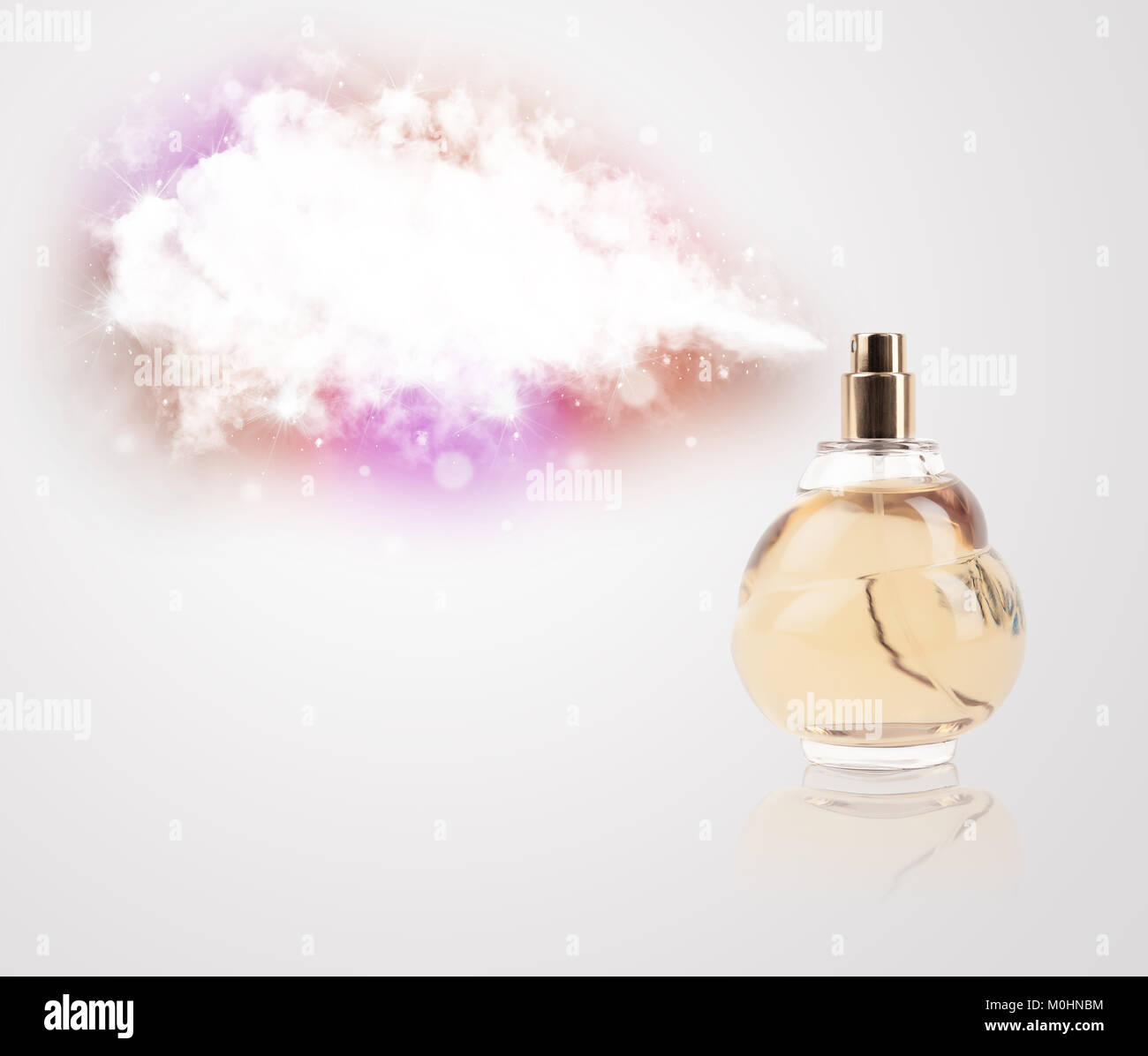 Perfume spray cloud hi-res stock photography and images - Alamy