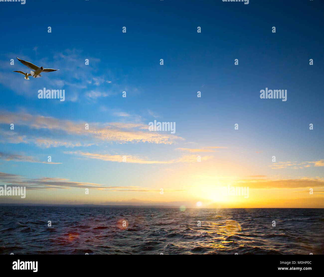 Light sea background hi-res stock photography and images - Alamy