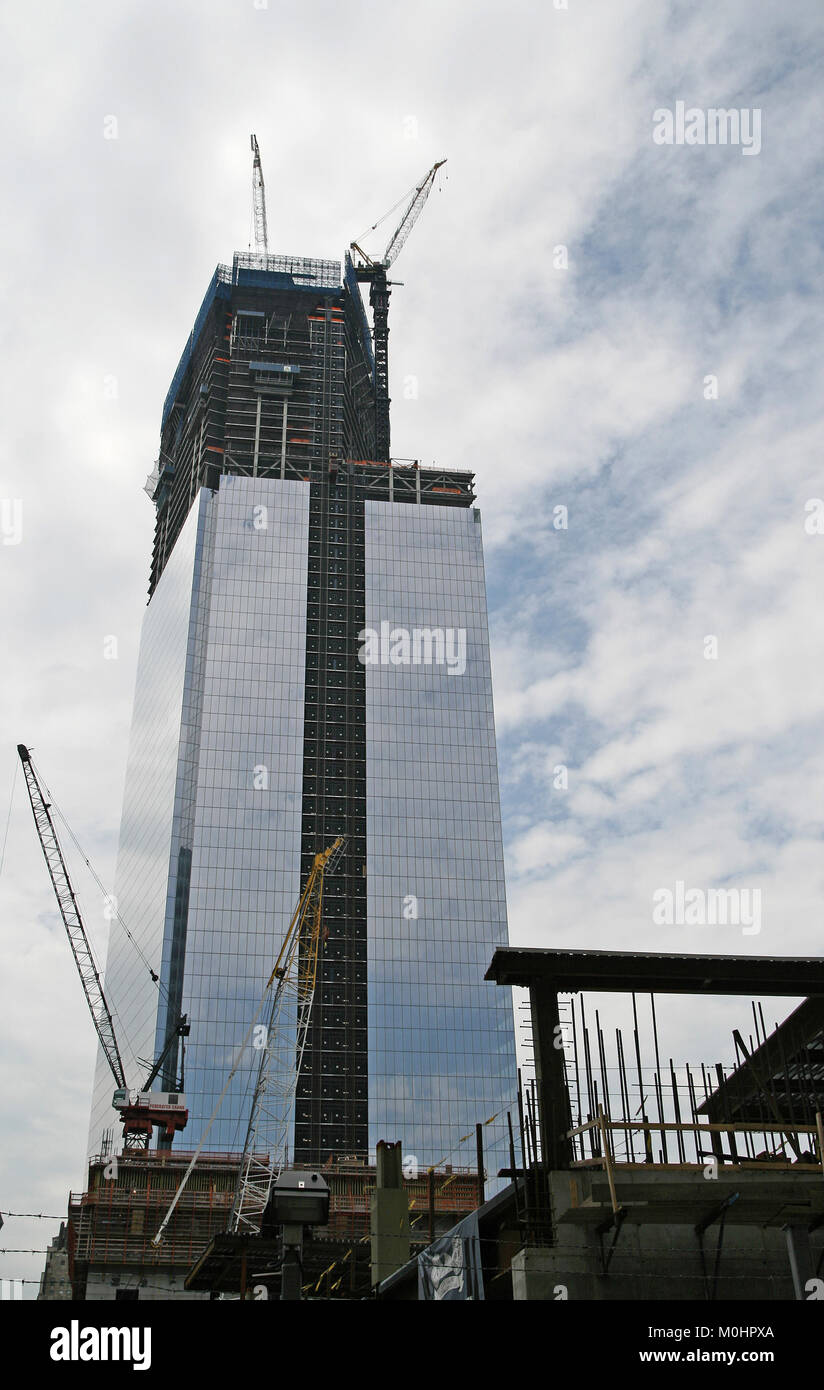 Four World Trade Center construction site in July 2012, Lower Manhattan ...
