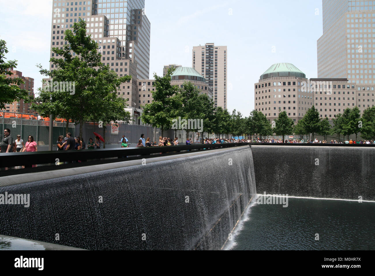 World trade center memorial fountains hi-res stock photography and ...