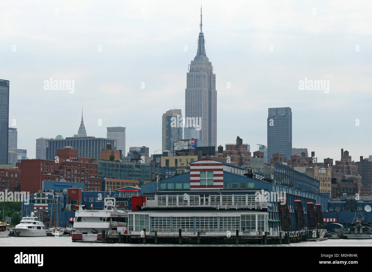 Pier 62 chelsea piers chelsea hi-res stock photography and images - Alamy