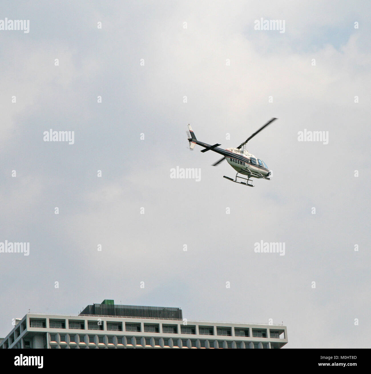 Bell jet ranger new york hi-res stock photography and images - Alamy
