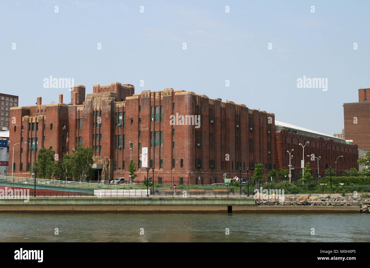 Upper manhattan armory building hi-res stock photography and images - Alamy