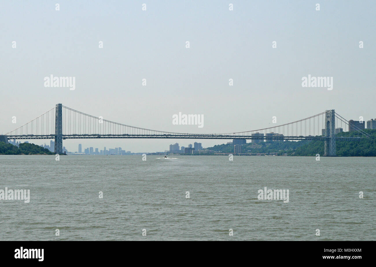 The George Washington Bridge, (AKA GWB, GW, George), Hudson River ...