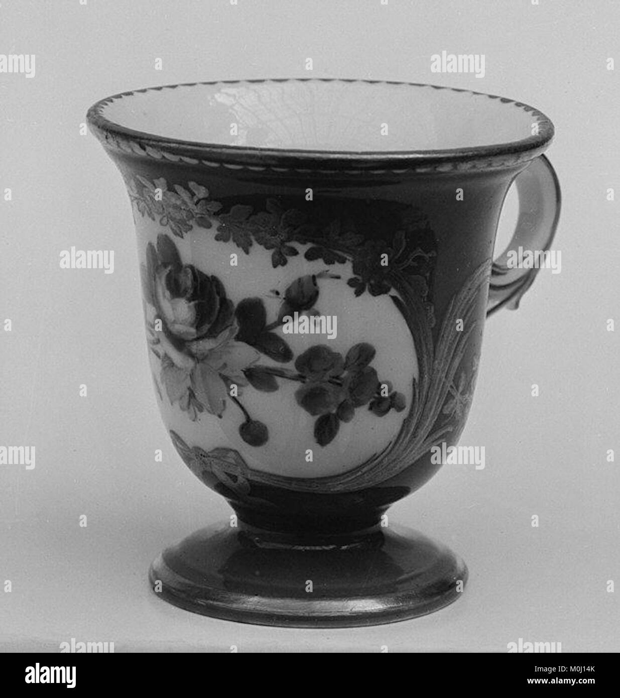 Ice cream cup (tasse à glace) (one of thirty-one) (part of a service ...