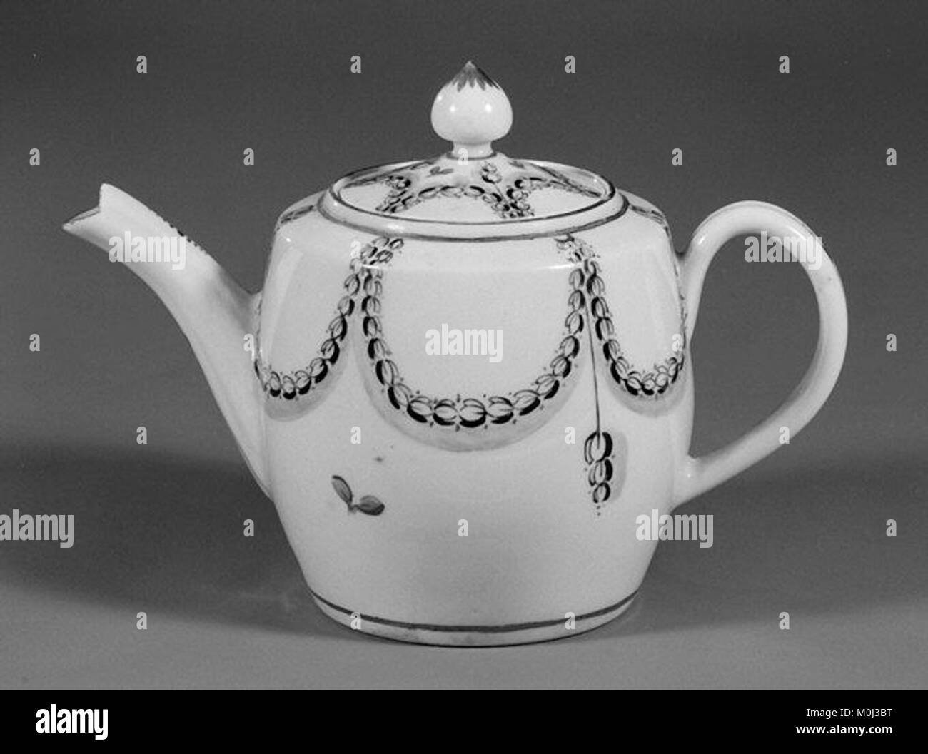 Miniature teapot (part of a service) MET 193254 Stock Photo - Alamy