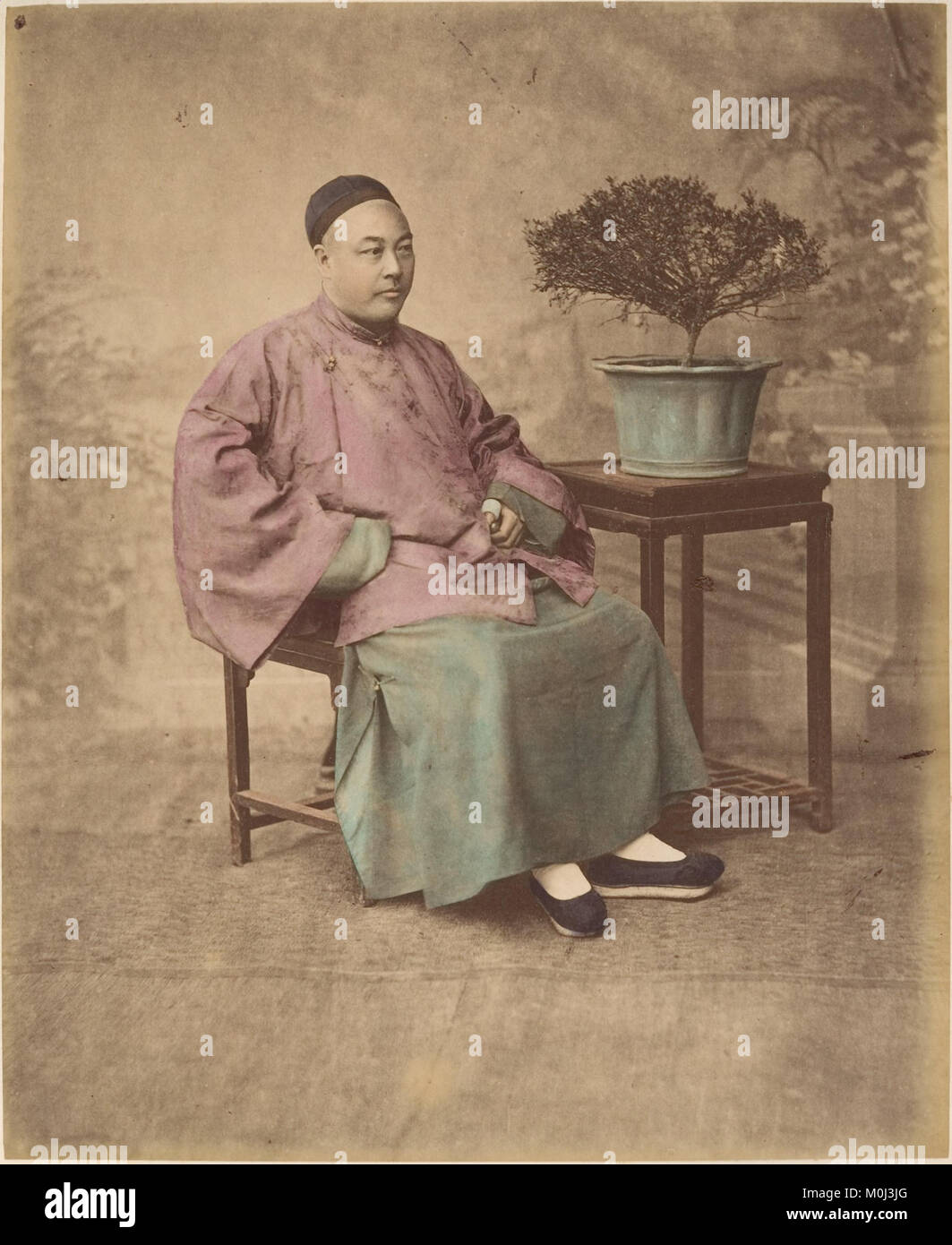 Merchant hi-res stock photography and images - Alamy