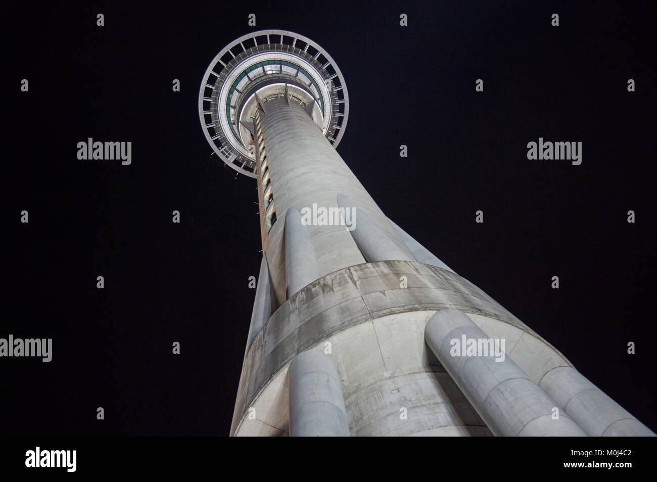 Sky tower skywalk auckland hi-res stock photography and images - Alamy
