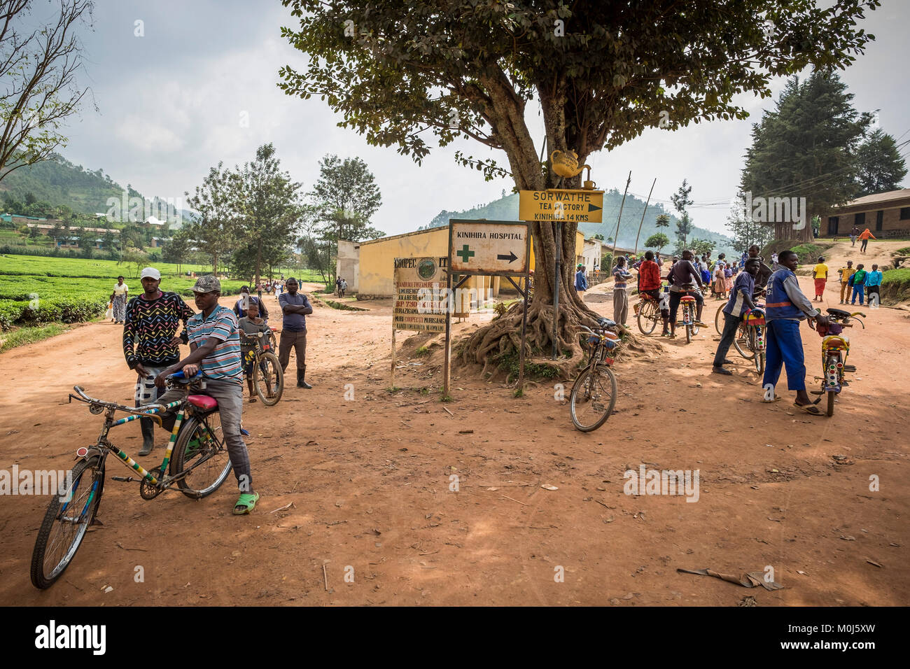 Rwanda, surroundig of Byumba, daily life Stock Photo - Alamy