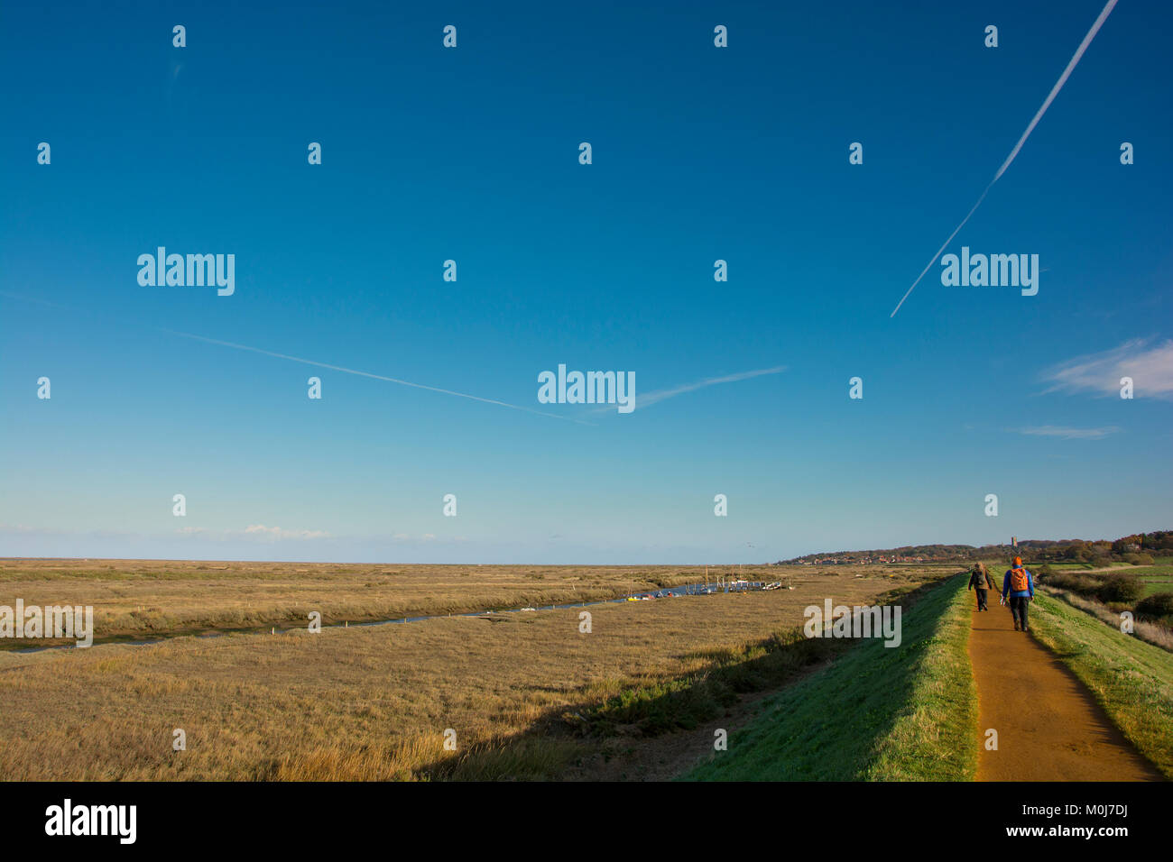 Long distance footpath sign Stock Photo - Alamy