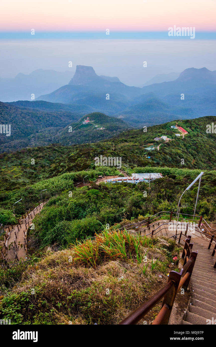Adams peak and sri lanka and walk hi-res stock photography and images ...