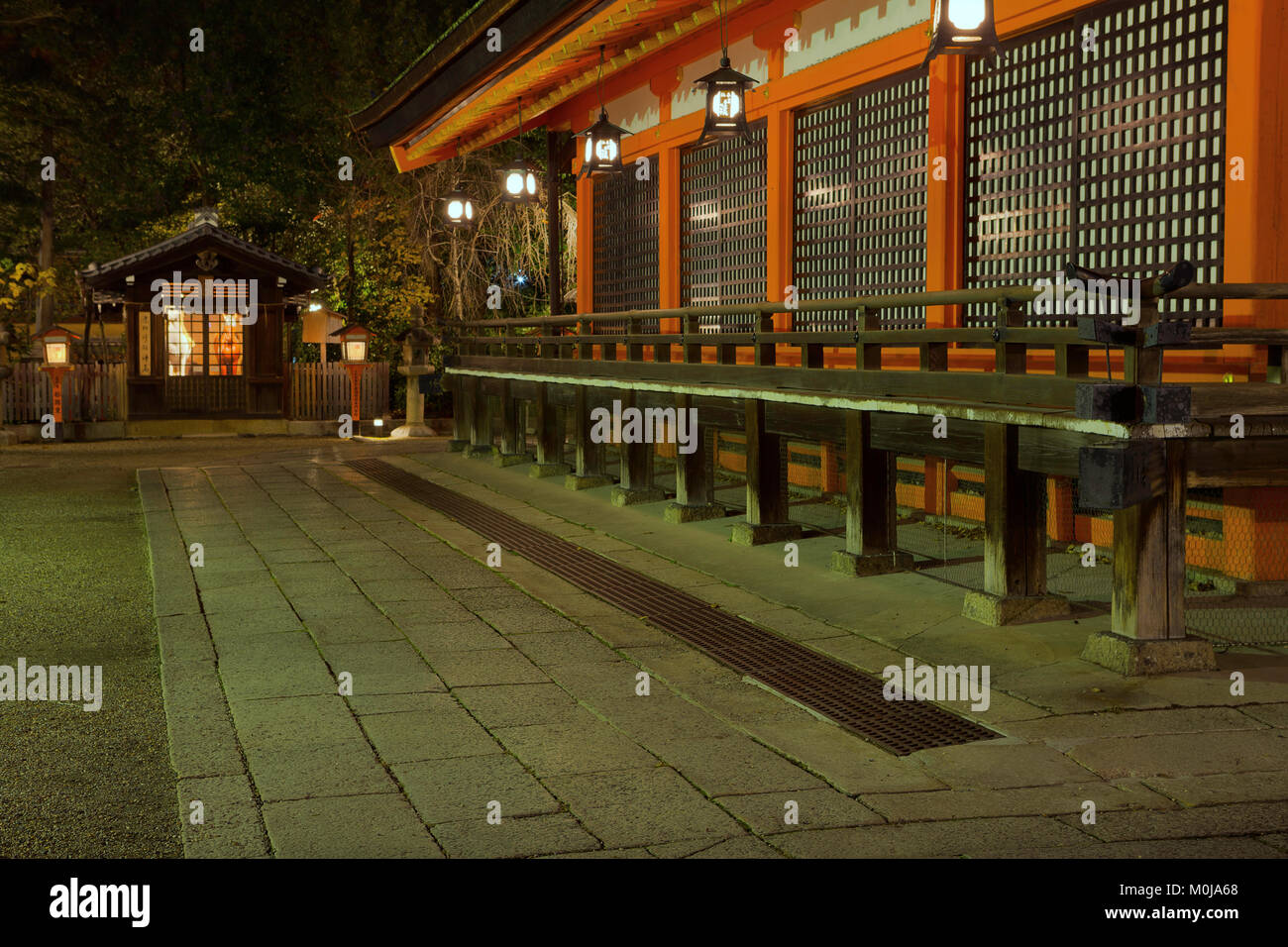 The Yasaka Temple at night in Kyoto, Japan Stock Photo - Alamy