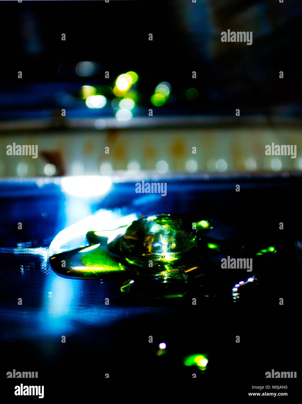 Shiney glass hi-res stock photography and images - Alamy