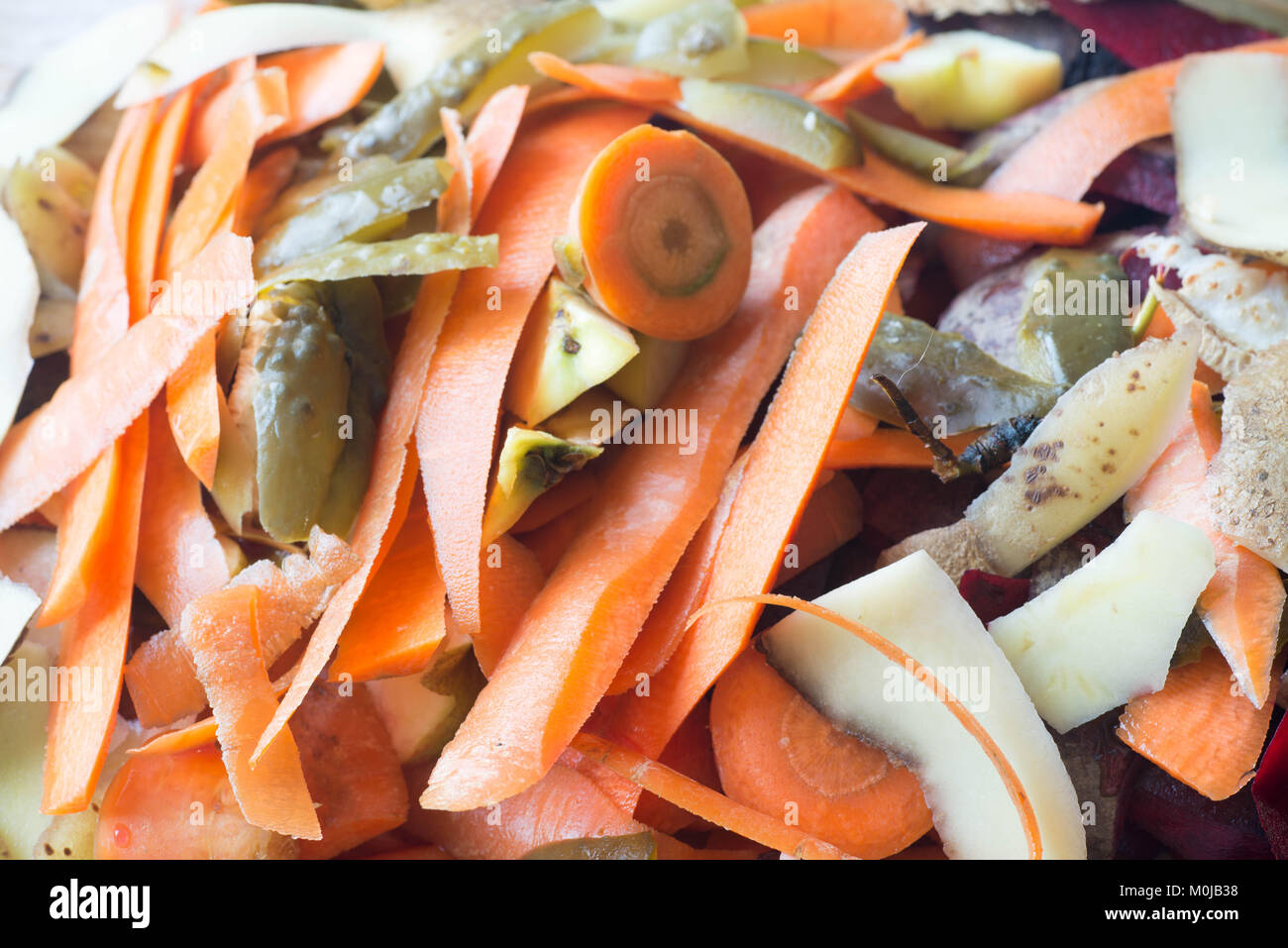 pile of rotting kitchen fruits and vegetable scraps Stock Photo - Alamy