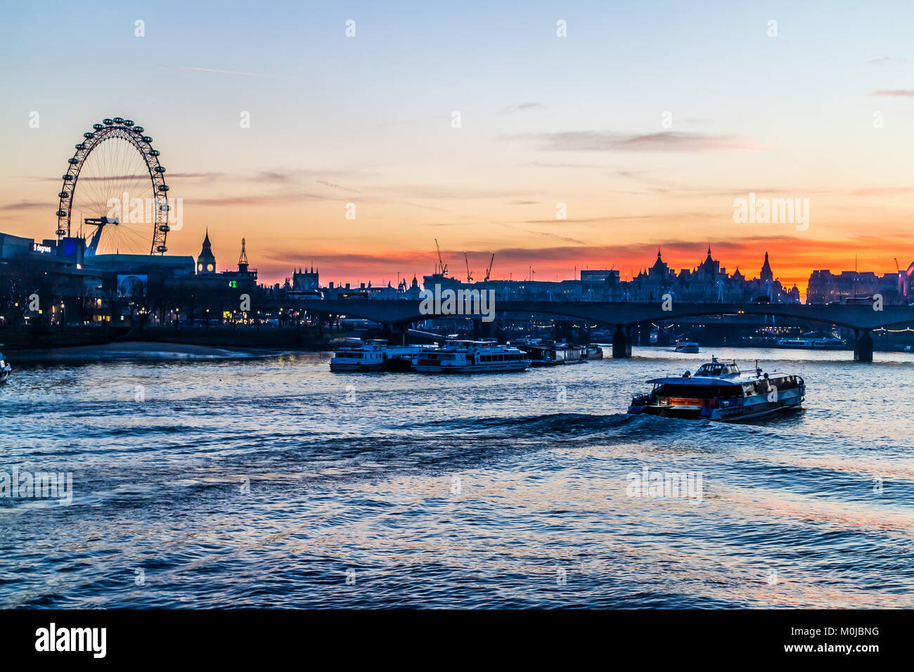 Dusk on thames embankment hi-res stock photography and images - Alamy