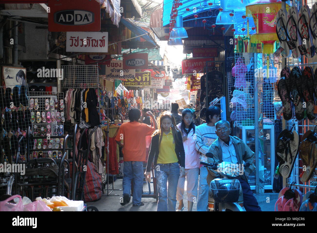 Bangkok's Chinatown, Sampeng Lane, Sampheng is a historic neighbourhood ...