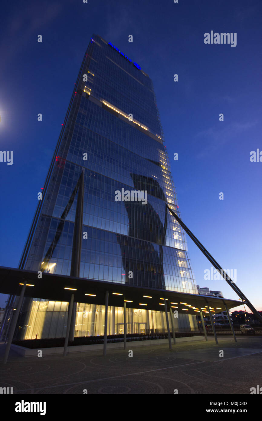 Torre arata isozaki hi-res stock photography and images - Alamy