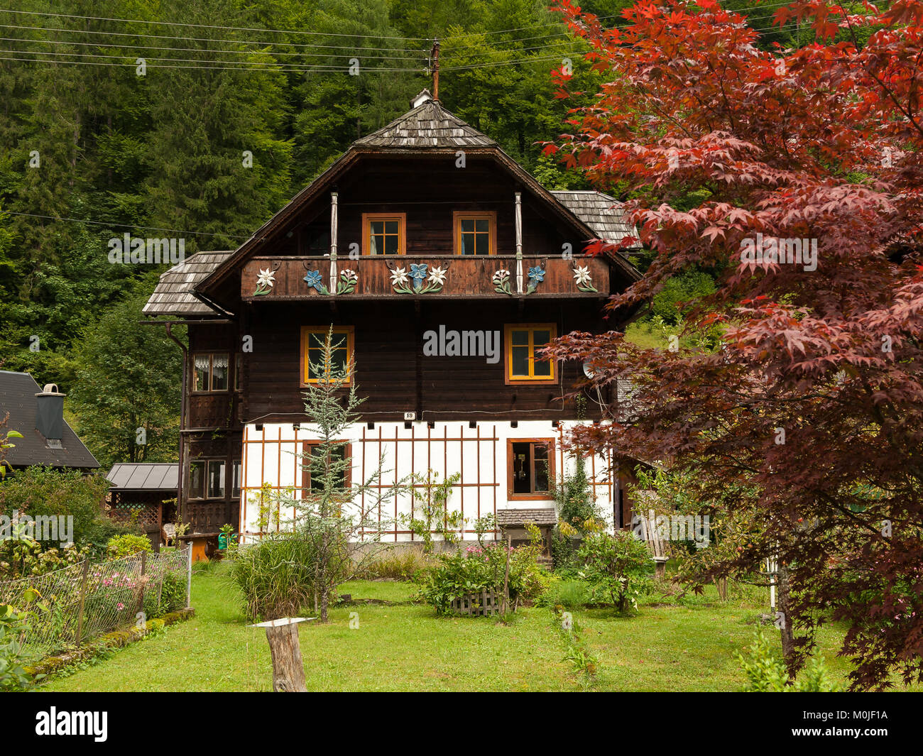 Hallstatt lahn lake hi-res stock photography and images - Alamy