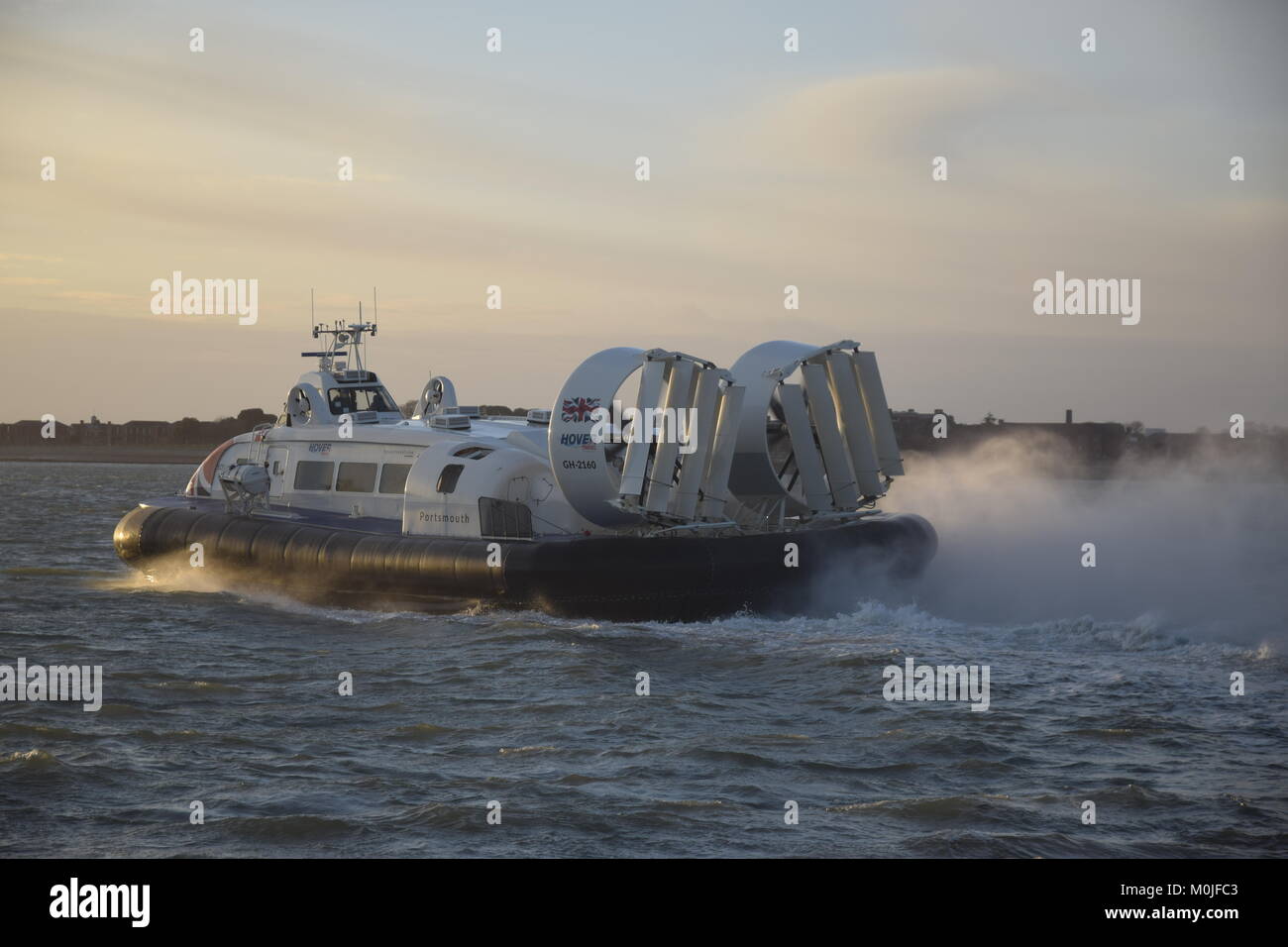 The amphibious Hovertravel hovercraft departing Southsea Hoverport ...