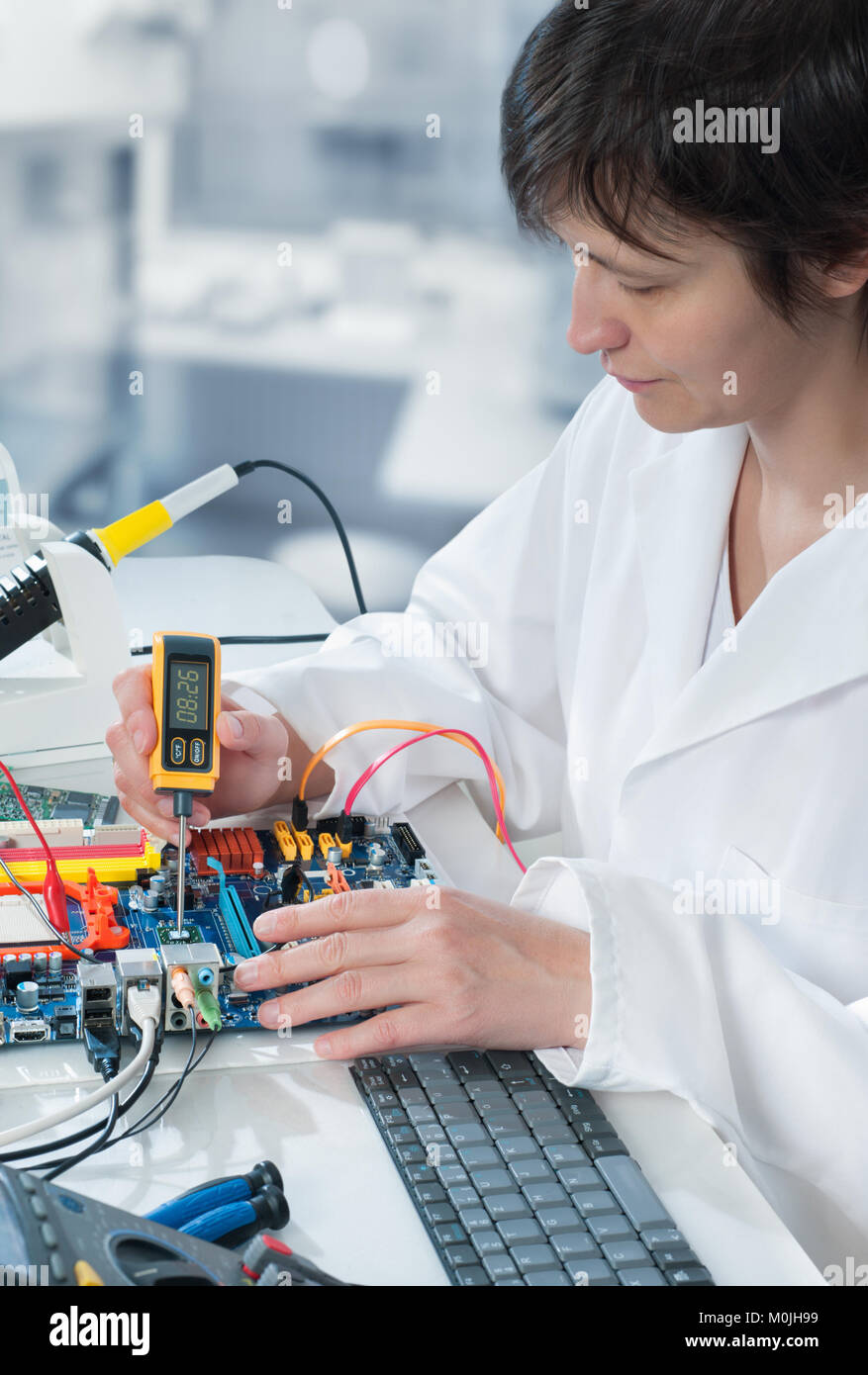 Digital engineering and test centre hi-res stock photography and images ...