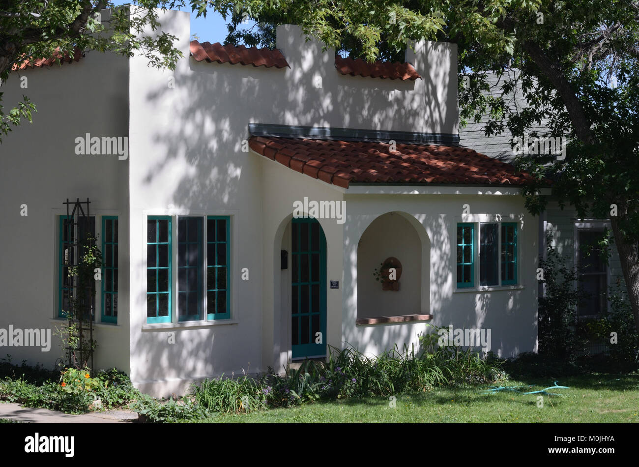 Adobe dwellings hi-res stock photography and images - Alamy