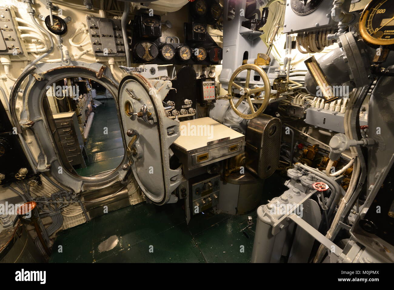 Uss drum hi-res stock photography and images - Alamy