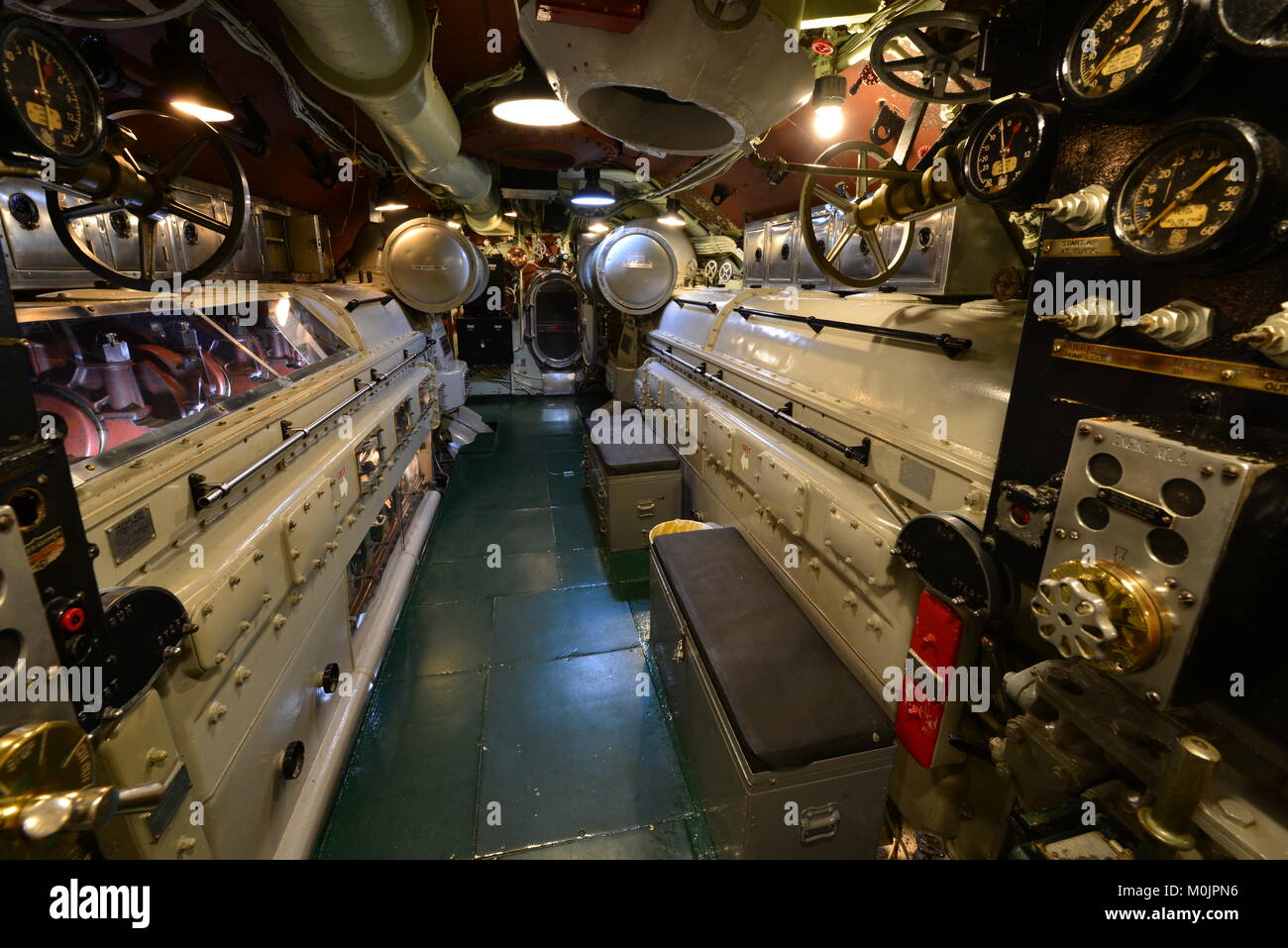 Two seat submarine hi-res stock photography and images - Alamy