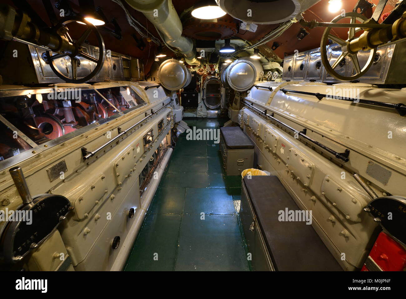 Submarine uss drum hi-res stock photography and images - Alamy