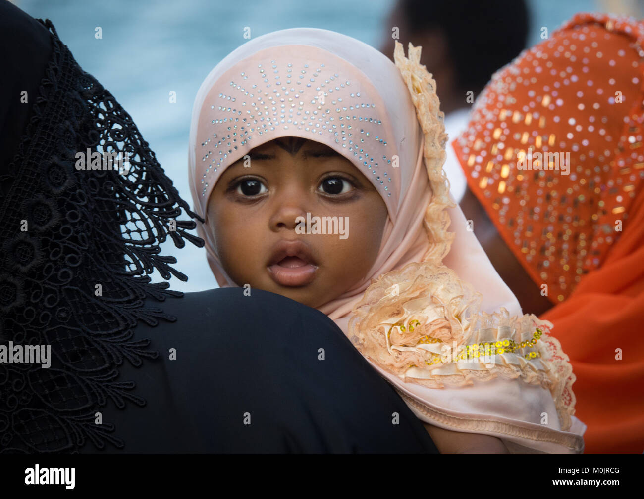 Niqab girl hi-res stock photography and images - Alamy