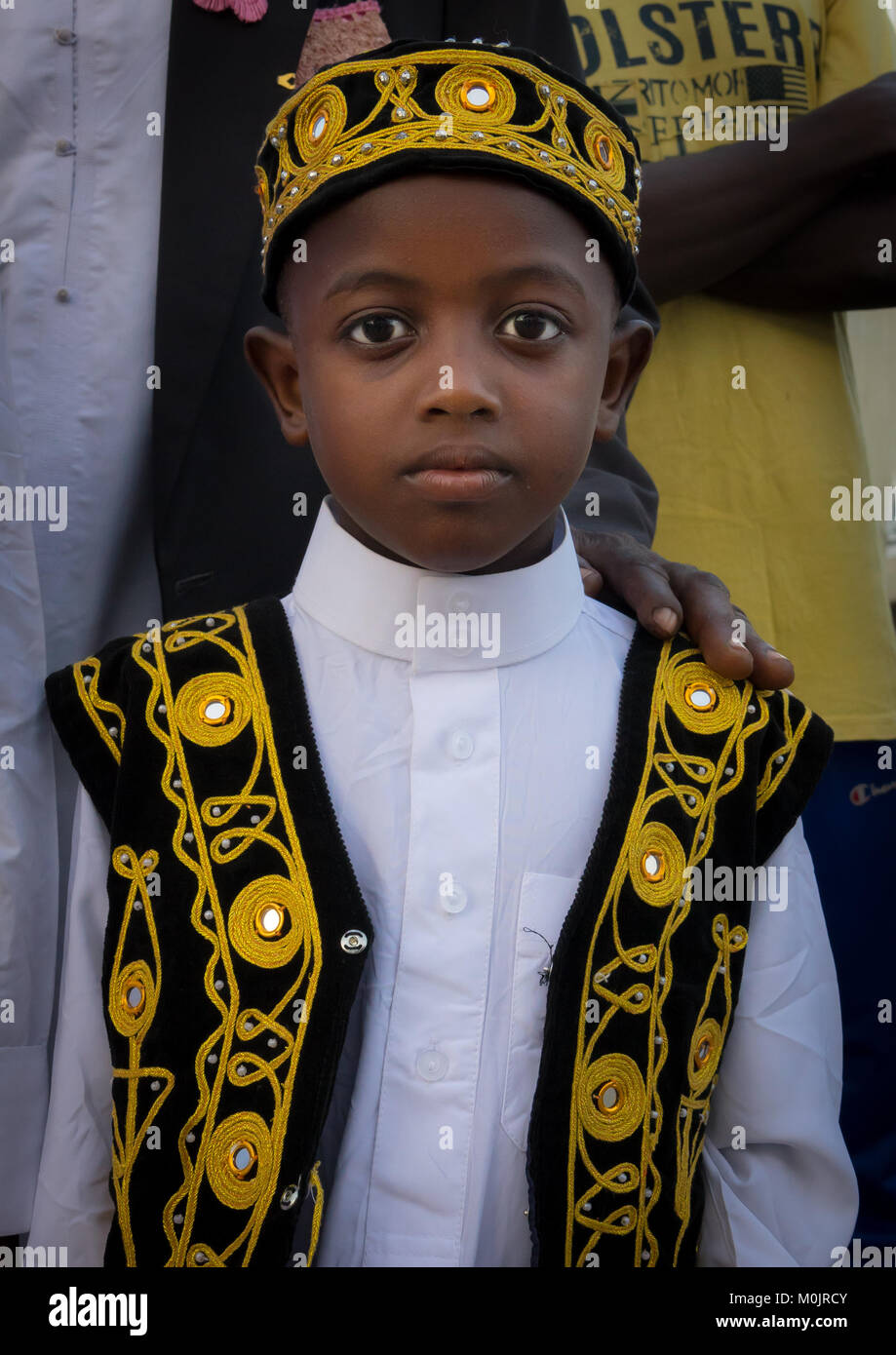 Indian boy wearing traditional dress hi-res stock photography and ...