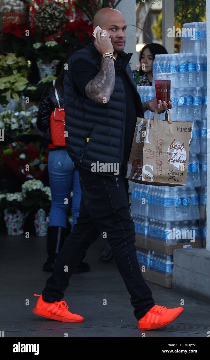 EXCLUSIVE Stephen Belafonte shopping at Bristol Farms in Beverly Hills ...