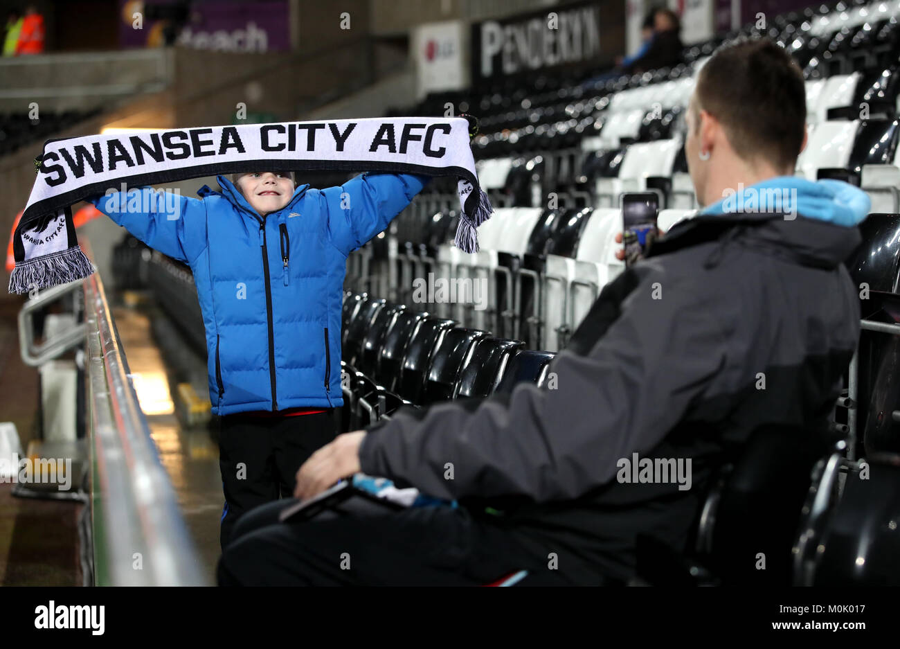 Swansea poses for hi-res stock photography and images - Alamy