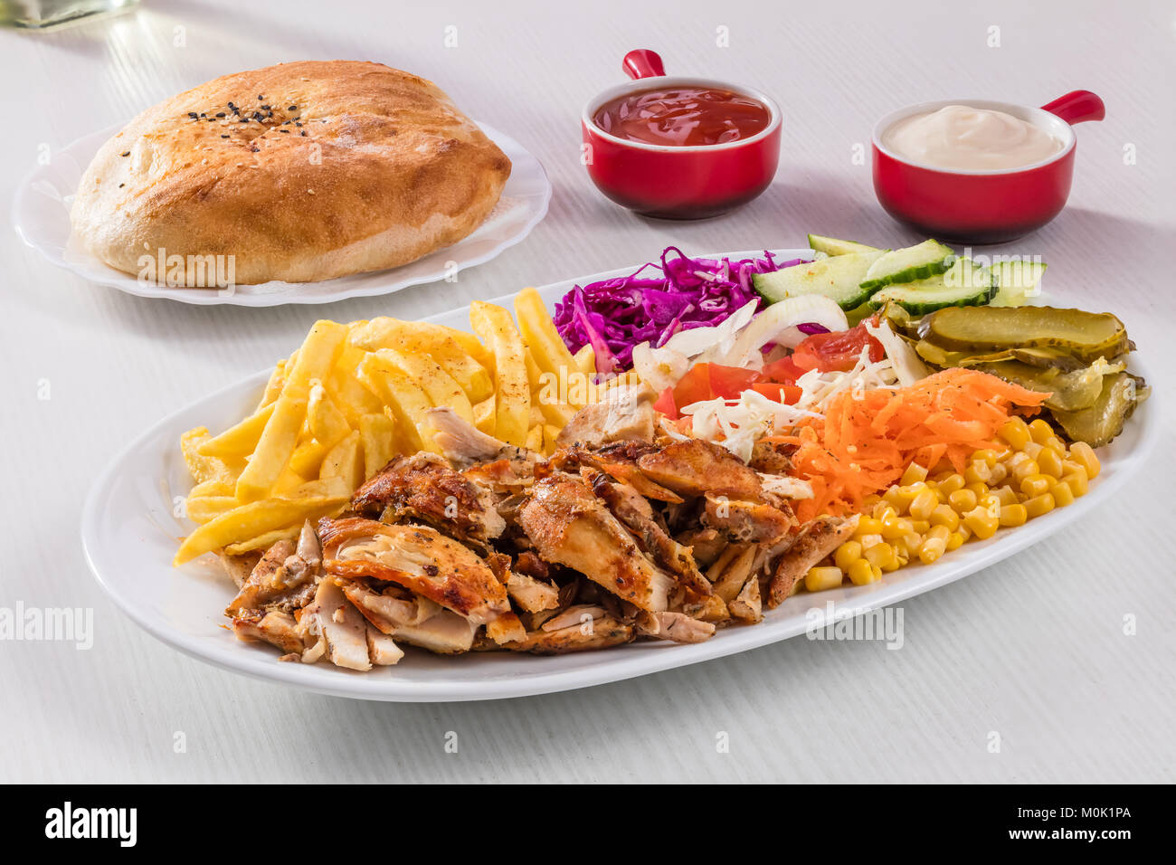 Shaorma hi-res stock photography and images - Alamy