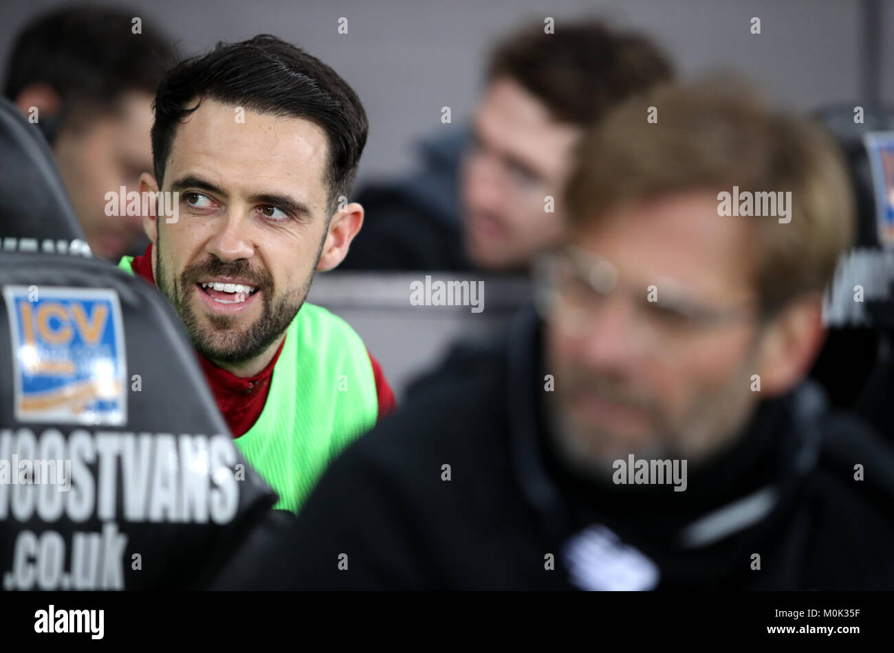 Sits on bench behind manager jurgen klopp hi-res stock photography and ...