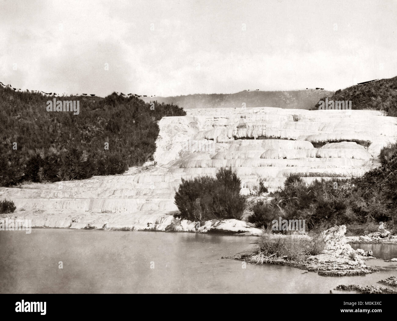 The Pink Terrace, Te Otukapuarangi Māori, or White Terrace, Te Tarata ...