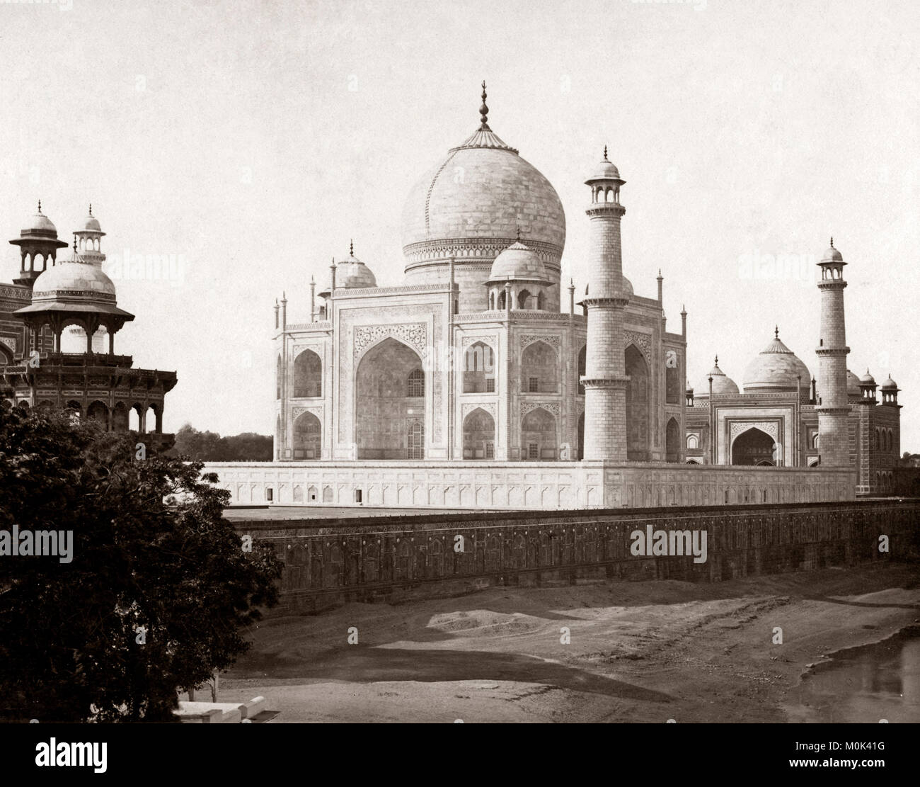 Taj Mahal, Agra, India, 1860s Stock Photo - Alamy