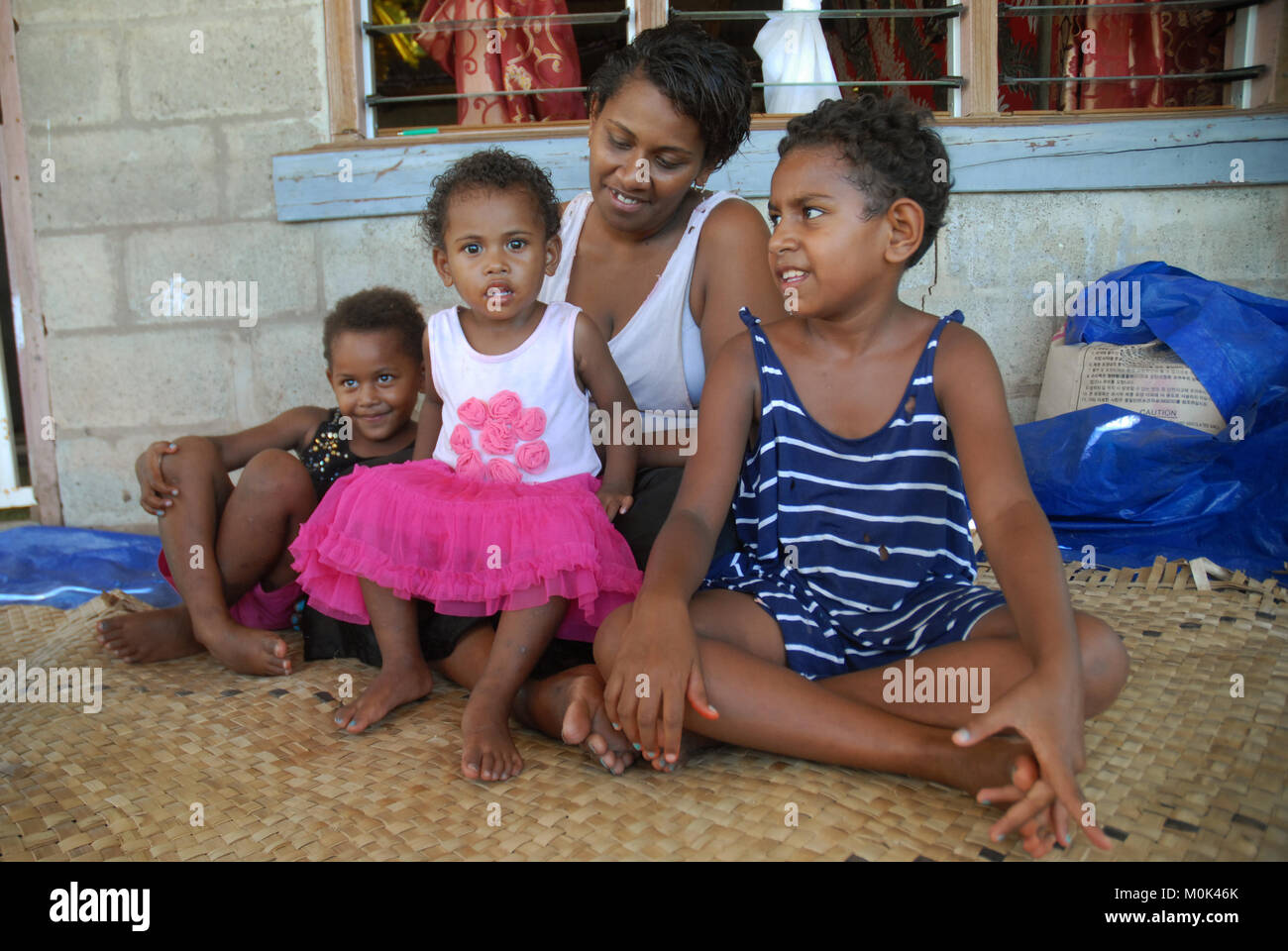 Mother and her 3 children, Rakirali, Fiji Stock Photo - Alamy