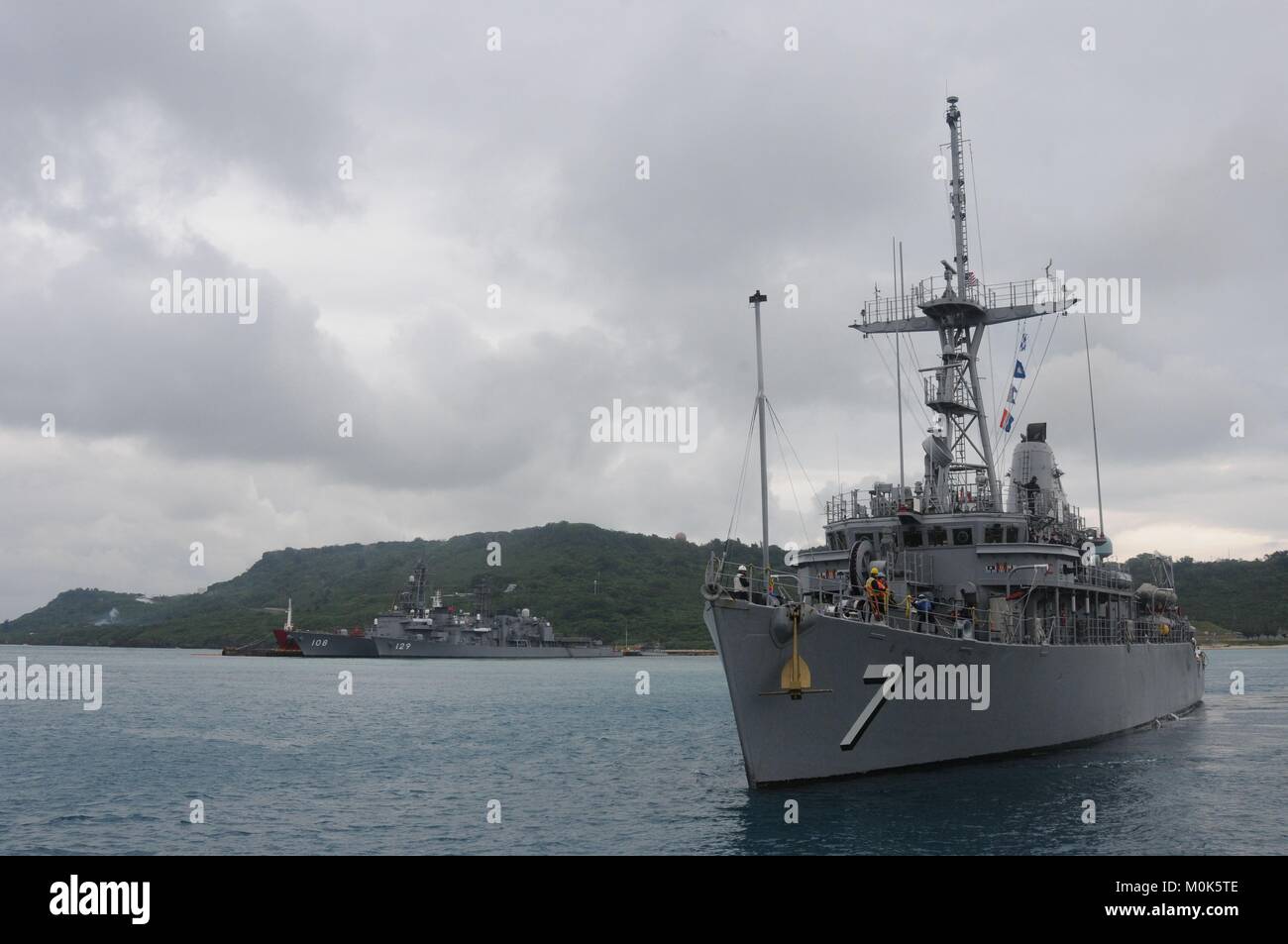 The U.S. Navy Avenger-class mine countermeasures ship departs the White ...