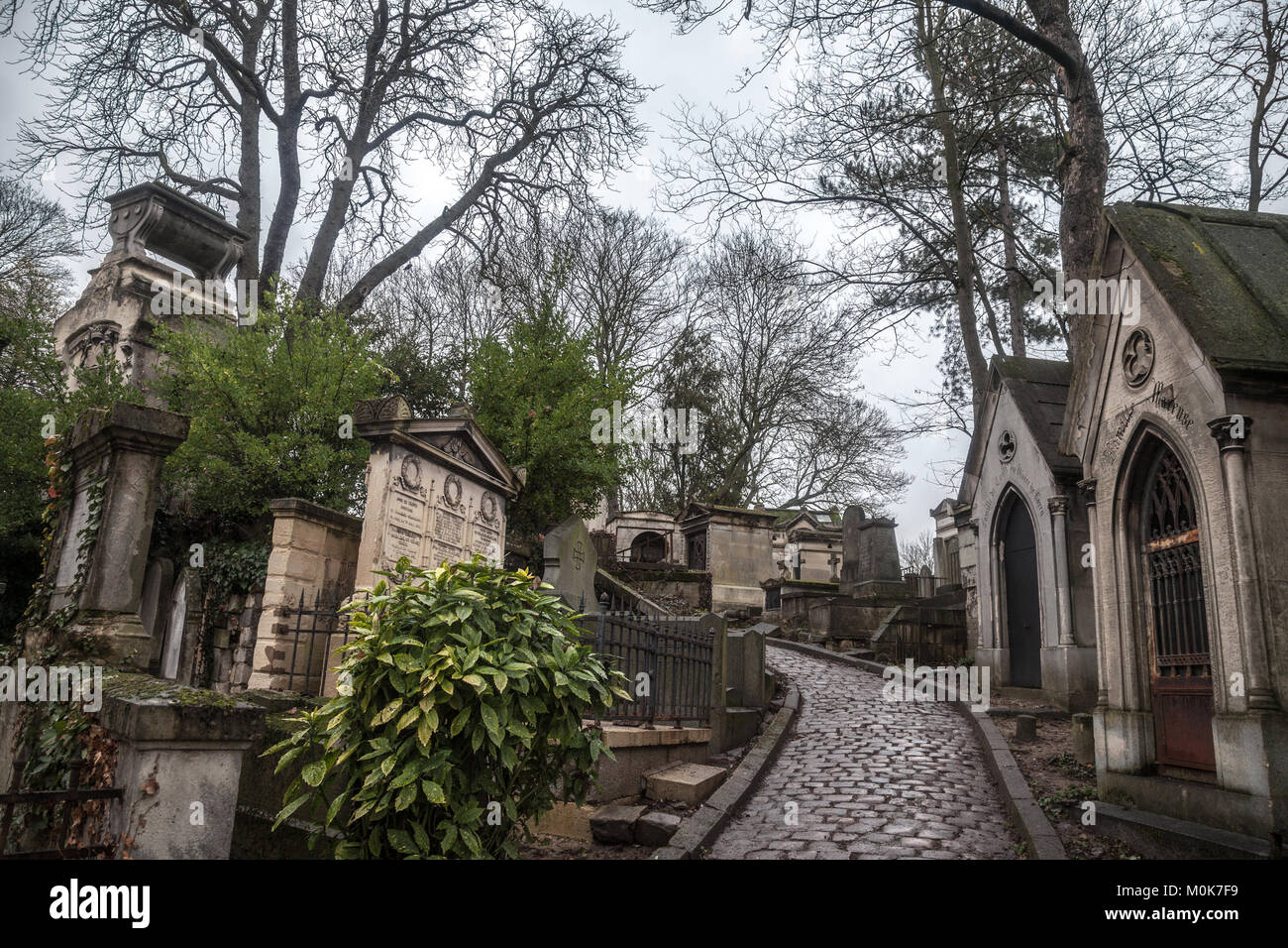 Tombstone from the 19th century hi-res stock photography and images - Alamy